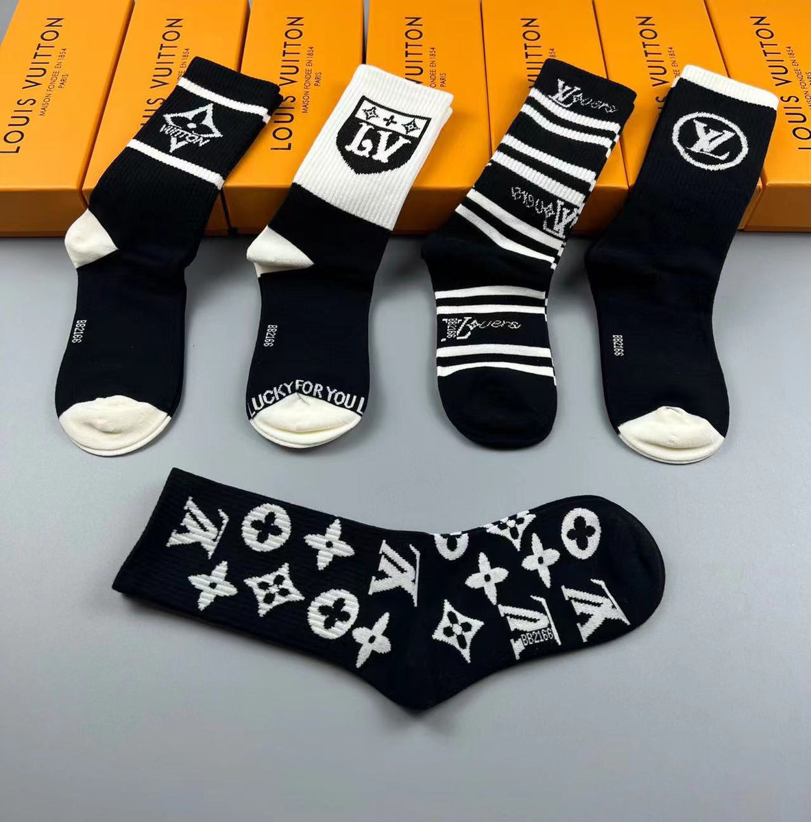 VL Socks (box of 5) AT11580 – End One