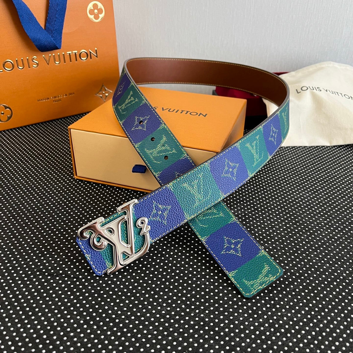 VL Belt AT18534 – End One